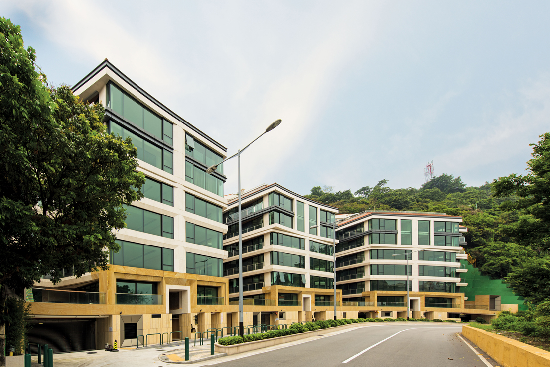Award-Winning Homes on the Hill - Macau Closer