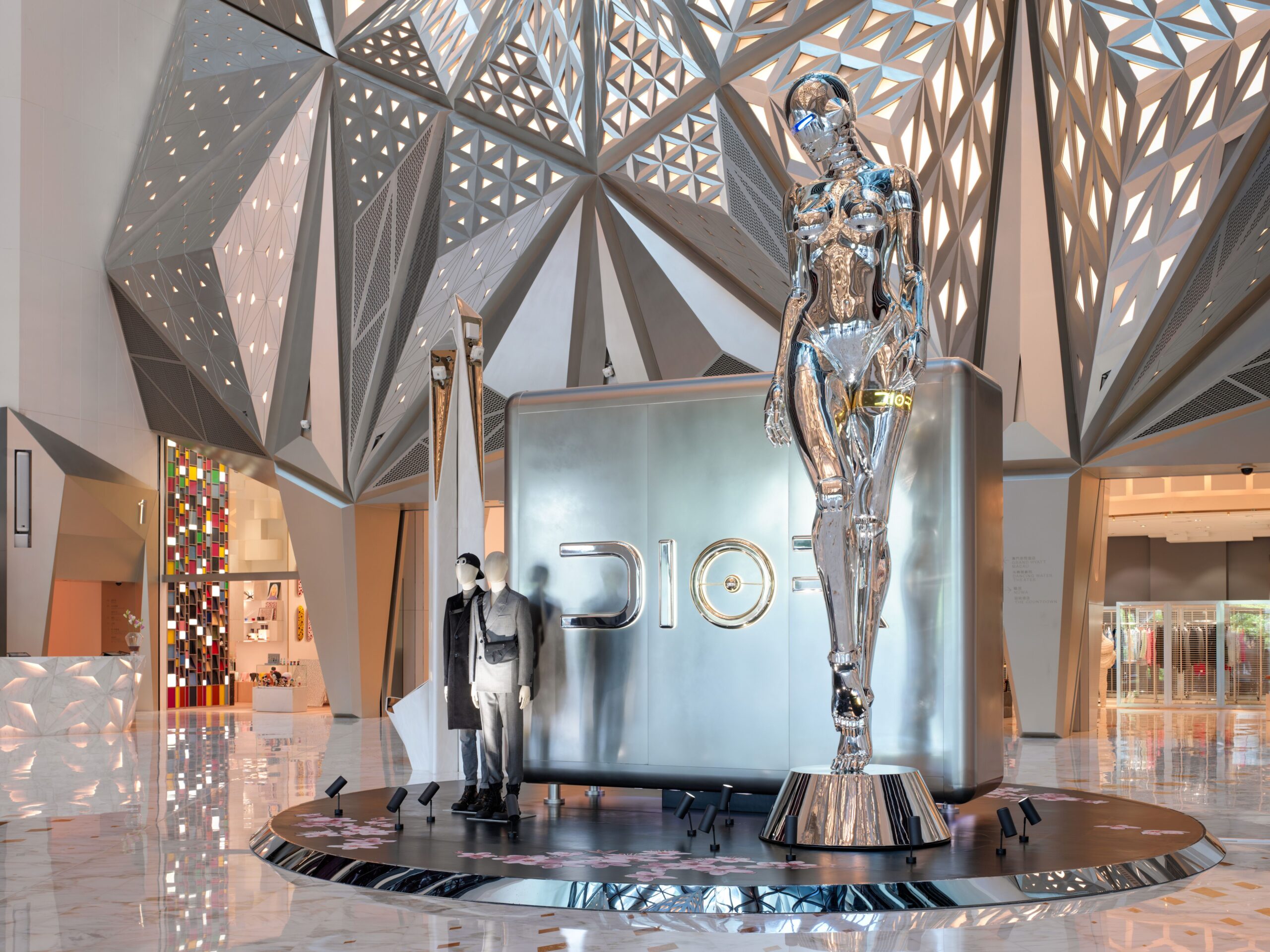 Dior Pop-Up - Macau Closer